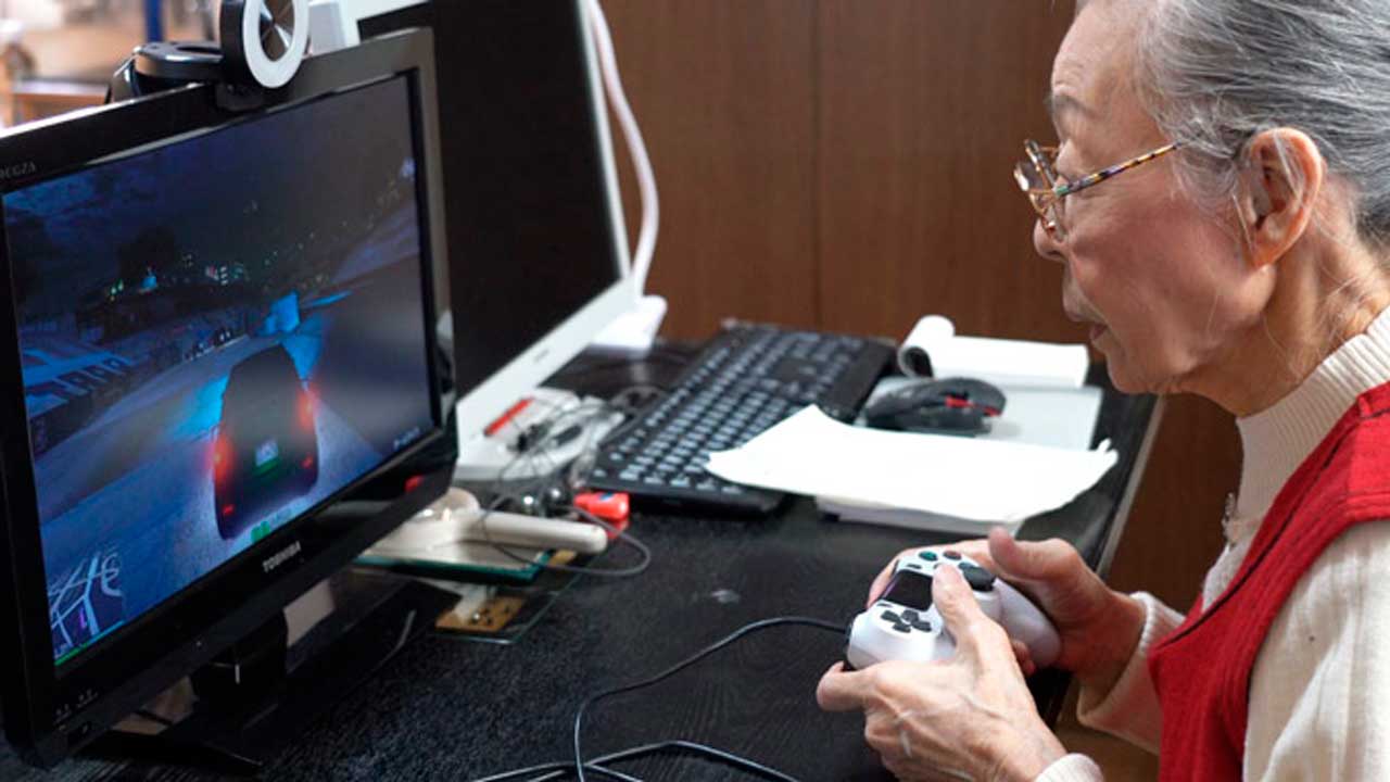 Conheça Hamako Mori a YouTuber de games mais velha do mundo - Sociedade ...